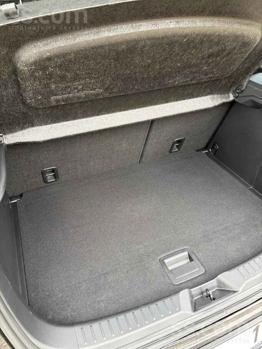 Black Mazda CX-3 2017 in Riga, with an engine capacity of 2.00 L and mileage of 100 thousand km for 14500 €, photo 13 on AUTOMOTO.COM.LV