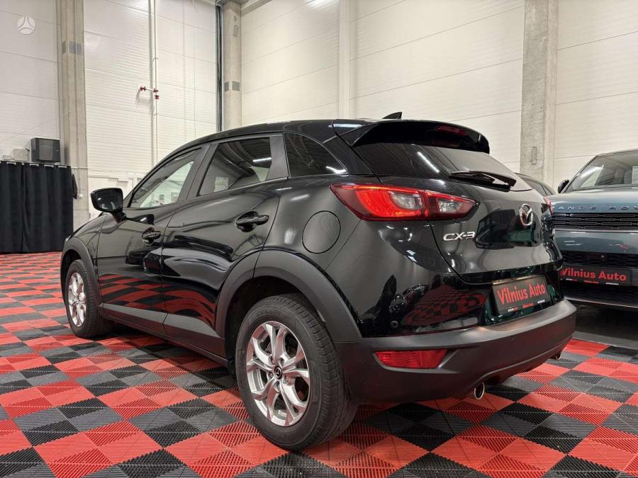 Black Mazda CX-3 2017 in Vilnius, with an engine capacity of 2.00 L and mileage of 100 thousand km for 12999 €, photo 7 on AUTOMOTO.COM.LV