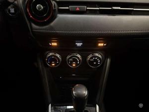 Black Mazda CX-3 2017 in Vilnius, with an engine capacity of 2.00 L and mileage of 100 thousand km for 12999 €, photo 22 on AUTOMOTO.COM.LV