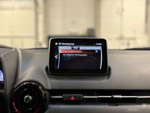Black Mazda CX-3 2017 in Vilnius, with an engine capacity of 2.00 L and mileage of 100 thousand km for 12999 €, photo 24 on AUTOMOTO.COM.LV