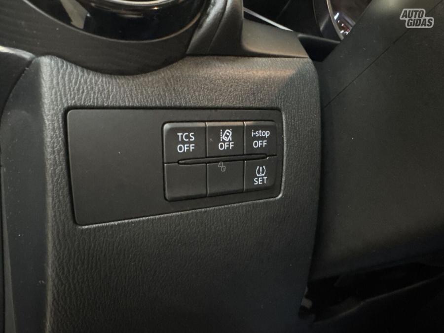 Black Mazda CX-3 2018 in Vilnius, with an engine capacity of 2.00 L and mileage of 74 thousand km for 17000 €, photo 26 on AUTOMOTO.COM.LV