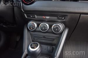 Melns Mazda CX-3 2018 Rīga, ar dzinēja tilpumu 2.00 L un nobraukumu 90 tūkst. km par 12500 €, foto 6 vietnē AUTOMOTO.COM.LV