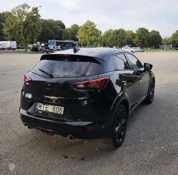 Black Mazda CX-3 2018 in Klaipeda, with an engine capacity of 2.00 L and mileage of 129 thousand km for 12500 €, photo 5 on AUTOMOTO.COM.LV