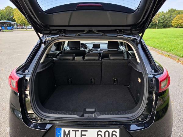 Black Mazda CX-3 2018 in Klaipeda, with an engine capacity of 2.00 L and mileage of 129 thousand km for 12500 €, photo 7 on AUTOMOTO.COM.LV