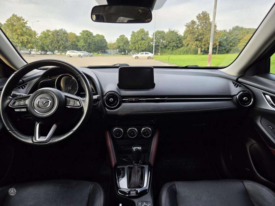 Black Mazda CX-3 2018 in Klaipeda, with an engine capacity of 2.00 L and mileage of 129 thousand km for 12500 €, photo 9 on AUTOMOTO.COM.LV