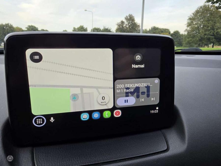 Black Mazda CX-3 2018 in Klaipeda, with an engine capacity of 2.00 L and mileage of 129 thousand km for 12500 €, photo 10 on AUTOMOTO.COM.LV