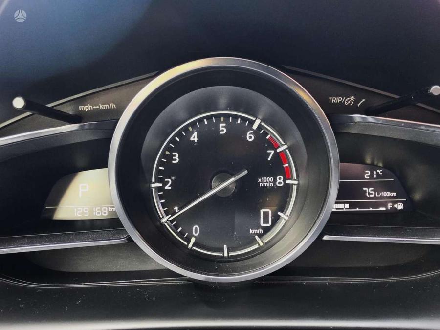 Black Mazda CX-3 2018 in Klaipeda, with an engine capacity of 2.00 L and mileage of 129 thousand km for 12500 €, photo 11 on AUTOMOTO.COM.LV
