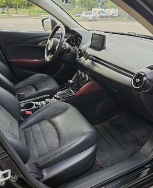 Black Mazda CX-3 2018 in Klaipeda, with an engine capacity of 2.00 L and mileage of 129 thousand km for 12500 €, photo 12 on AUTOMOTO.COM.LV