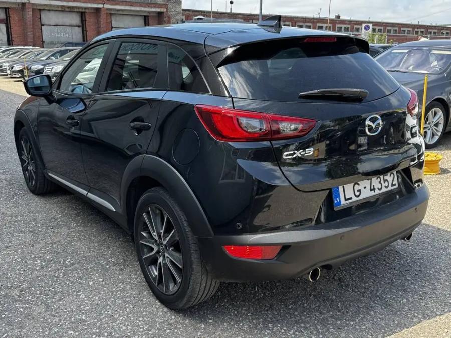 Melns Mazda CX-3 2016 Daugavpils, ar dzinēja tilpumu 2.00 L un nobraukumu 77 tūkst. km par 9500 €, foto 5 vietnē AUTOMOTO.COM.LV