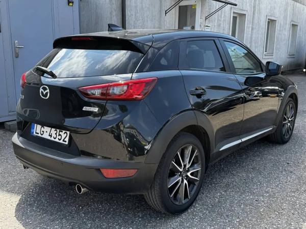 Black Mazda CX-3 2016 in Daugavpils, with an engine capacity of 2.00 L and mileage of 77 thousand km for 9500 €, photo 6 on AUTOMOTO.COM.LV