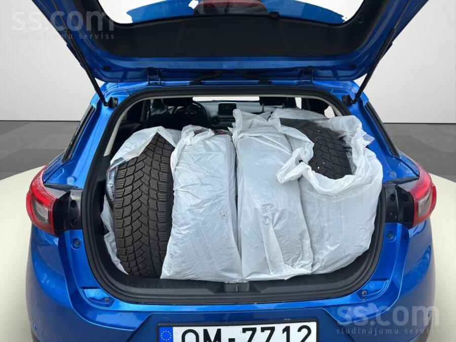 Blue Mazda CX-3 2017 in Riga, with an engine capacity of 2.00 L and mileage of 91 thousand km for 11290 €, photo 16 on AUTOMOTO.COM.LV