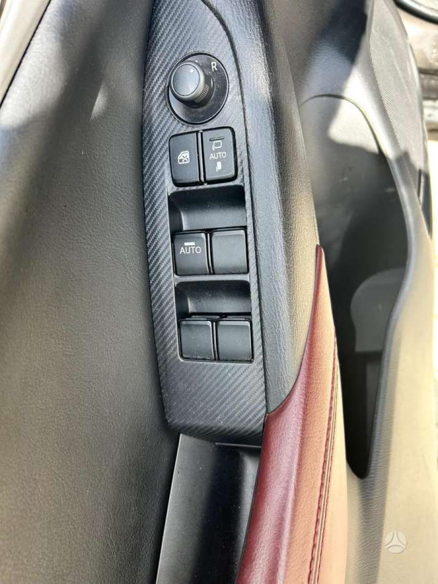 Brown Mazda CX-3 2018 in Kaunas, with an engine capacity of 2.00 L and mileage of 73 thousand km for 14800 €, photo 8 on AUTOMOTO.COM.LV