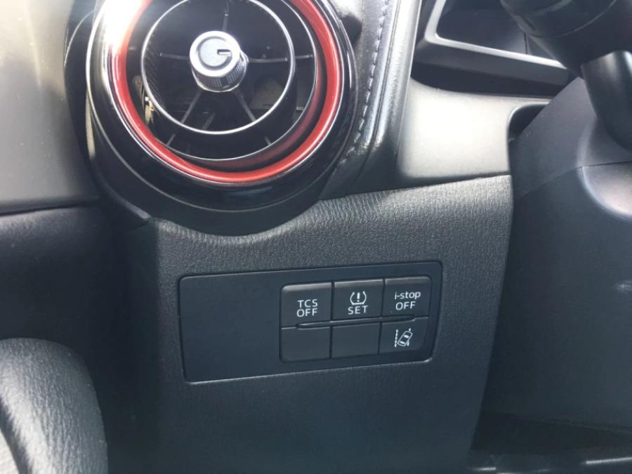 Mazda CX-3 2016 Rīga, ar dzinēja tilpumu 1.50 L un nobraukumu 140 tūkst. km par 12950 €, foto 21 vietnē AUTOMOTO.COM.LV