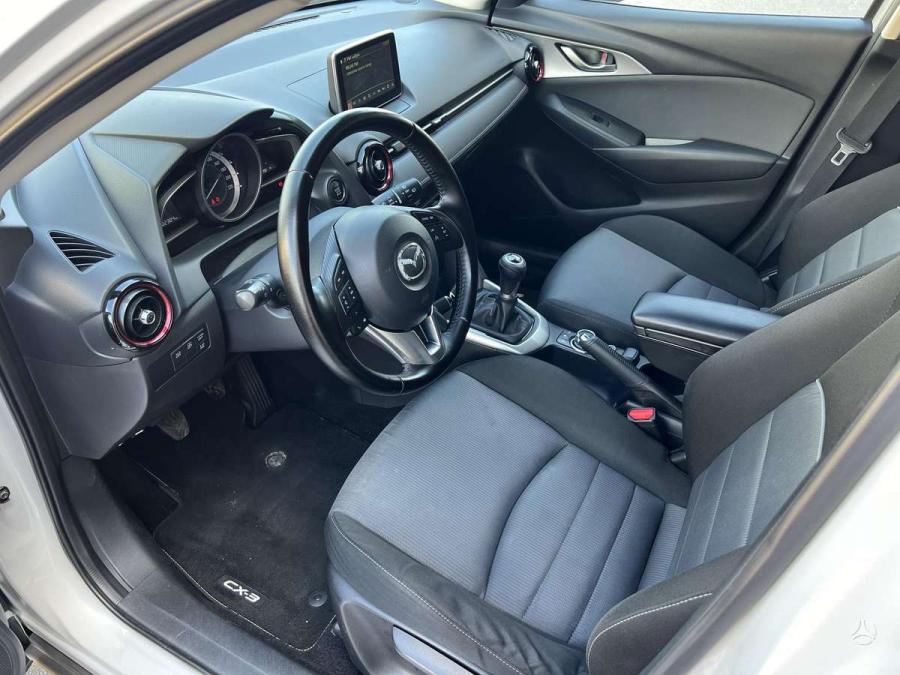 Grey Mazda CX-3 2015 in Vilnius, with an engine capacity of 1.50 L and mileage of 210 thousand km for 6900 €, photo 8 on AUTOMOTO.COM.LV