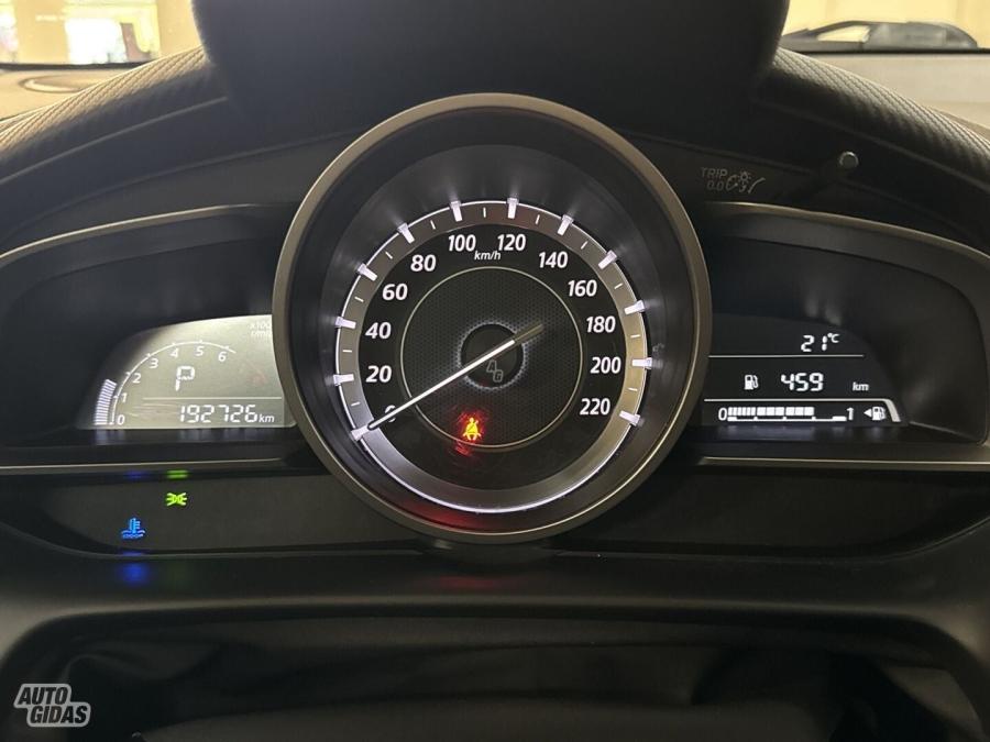 Grey Mazda CX-3 2016 in Vilnius, with an engine capacity of 2.00 L and mileage of 193 thousand km for 9900 €, photo 14 on AUTOMOTO.COM.LV