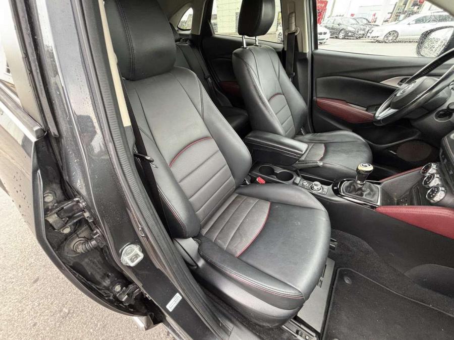 Grey Mazda CX-3 2016 in Taurage, with an engine capacity of 1.50 L and mileage of 228 thousand km for 6900 €, photo 15 on AUTOMOTO.COM.LV
