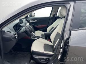 Grey Mazda CX-3 2017 in Riga, with an engine capacity of 2.00 L and mileage of 122 thousand km for 11990 €, photo 10 on AUTOMOTO.COM.LV