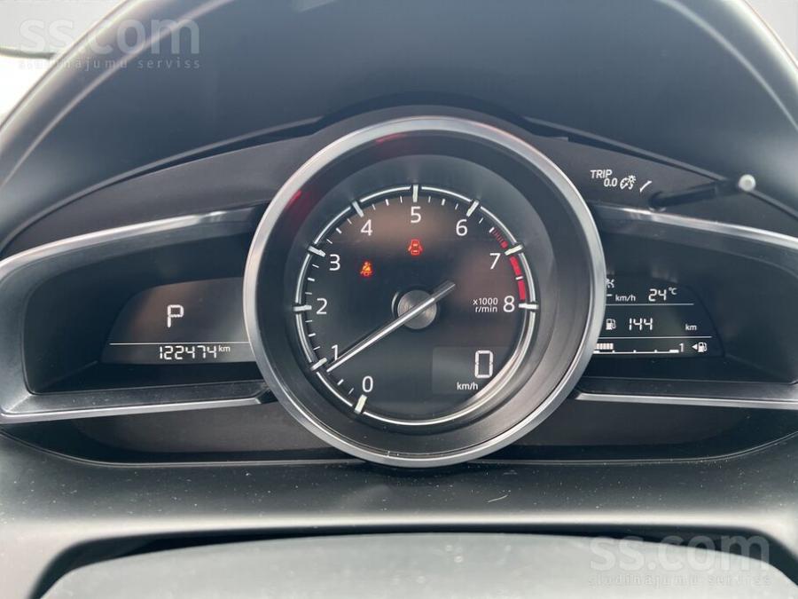 Grey Mazda CX-3 2017 in Riga, with an engine capacity of 2.00 L and mileage of 122 thousand km for 11990 €, photo 12 on AUTOMOTO.COM.LV