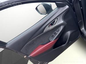 Grey Mazda CX-3 2017 in Riga, with an engine capacity of 2.00 L and mileage of 122 thousand km for 11990 €, photo 13 on AUTOMOTO.COM.LV
