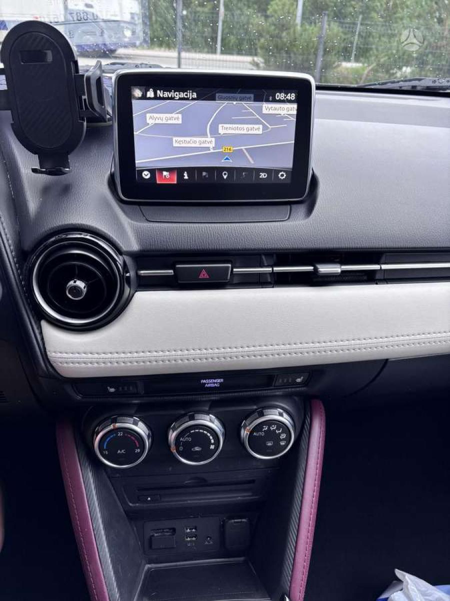 Grey Mazda CX-3 2017 in Gargzdai, with an engine capacity of 1.50 L and mileage of 167 thousand km for 9999 €, photo 24 on AUTOMOTO.COM.LV
