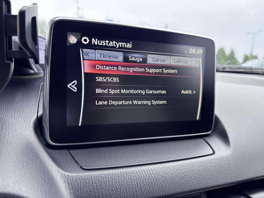 Grey Mazda CX-3 2017 in Gargzdai, with an engine capacity of 1.50 L and mileage of 167 thousand km for 9999 €, photo 27 on AUTOMOTO.COM.LV