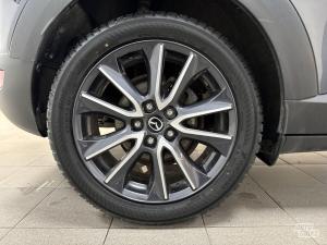 Grey Mazda CX-3 2018 in Vilnius, with an engine capacity of 2.00 L and mileage of 78 thousand km for 16550 €, photo 16 on AUTOMOTO.COM.LV