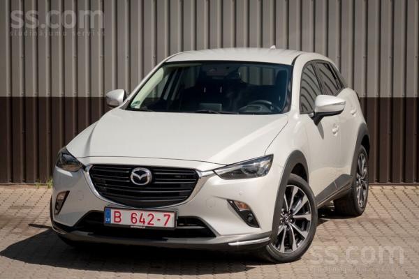 Grey Mazda CX-3 2019 in Talsi, with an engine capacity of 1.80 L and mileage of 171 thousand km for 12950 €, photo 3 on AUTOMOTO.COM.LV