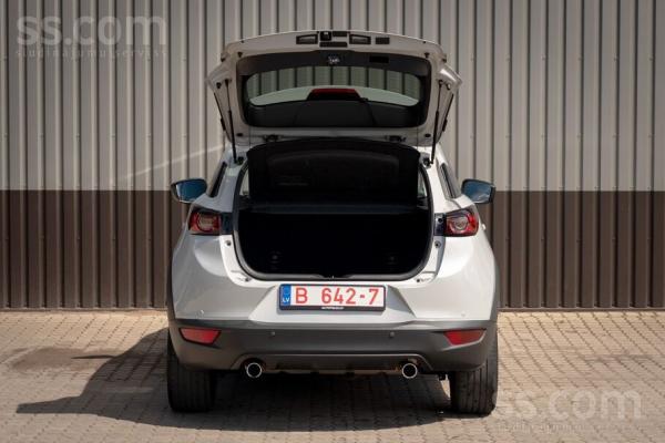 Grey Mazda CX-3 2019 in Talsi, with an engine capacity of 1.80 L and mileage of 171 thousand km for 12950 €, photo 6 on AUTOMOTO.COM.LV