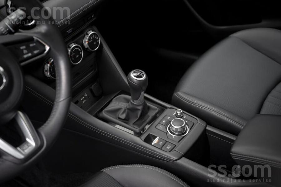 Grey Mazda CX-3 2019 in Talsi, with an engine capacity of 1.80 L and mileage of 171 thousand km for 12950 €, photo 28 on AUTOMOTO.COM.LV
