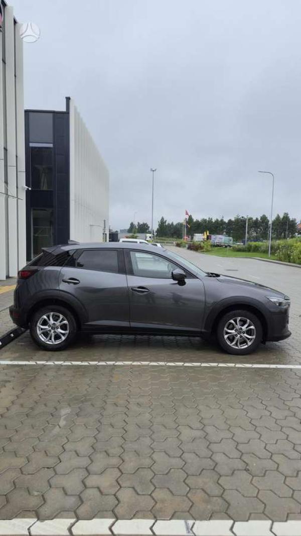 Pelēks Mazda CX-3 2019 Viļņa, ar dzinēja tilpumu 2.00 L un nobraukumu 48 tūkst. km par 15200 €, foto 4 vietnē AUTOMOTO.COM.LV