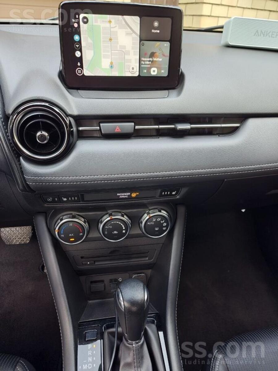 Grey Mazda CX-3 2019 in Riga, with an engine capacity of 2.00 L and mileage of 90 thousand km for 17500 €, photo 5 on AUTOMOTO.COM.LV