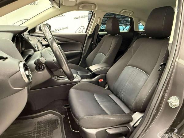 Grey Mazda CX-3 2019 in Vilnius, with an engine capacity of 2.00 L and mileage of 49 thousand km for 15500 €, photo 9 on AUTOMOTO.COM.LV