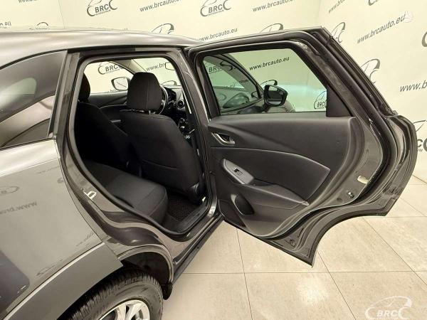 Grey Mazda CX-3 2019 in Vilnius, with an engine capacity of 2.00 L and mileage of 49 thousand km for 15500 €, photo 11 on AUTOMOTO.COM.LV