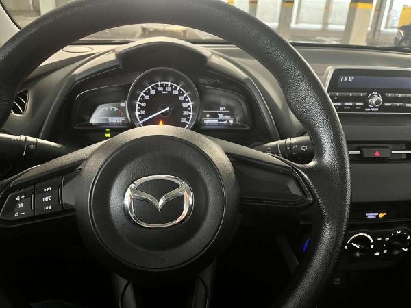 Grey Mazda CX-3 2020 in Vilnius, with an engine capacity of 2.00 L and mileage of 90 thousand km for 10900 €, photo 8 on AUTOMOTO.COM.LV