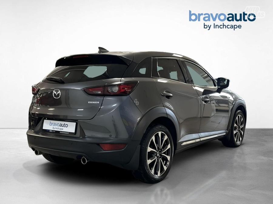 Grey Mazda CX-3 2021 in Vilnius, with an engine capacity of 2.00 L and mileage of 44 thousand km for 20800 €, photo 6 on AUTOMOTO.COM.LV