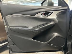 Grey Mazda CX-3 2021 in Vilnius, with an engine capacity of 2.00 L and mileage of 44 thousand km for 20800 €, photo 16 on AUTOMOTO.COM.LV