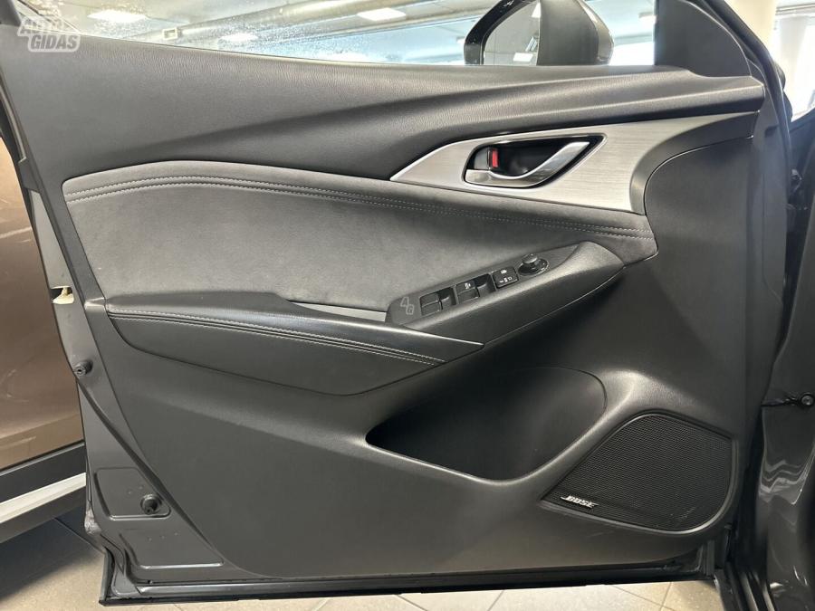 Grey Mazda CX-3 2021 in Vilnius, with an engine capacity of 2.00 L and mileage of 44 thousand km for 20800 €, photo 16 on AUTOMOTO.COM.LV