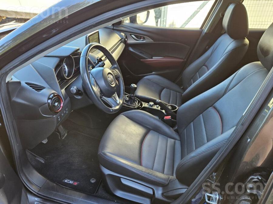 Pelēks Mazda CX-3 2016 Ogre, ar dzinēja tilpumu 1.50 L un nobraukumu 125 tūkst. km par 7250 €, foto 7 vietnē AUTOMOTO.COM.LV