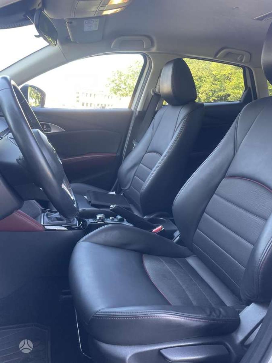 Grey Mazda CX-3 2016 in Taurage, with an engine capacity of 1.50 L and mileage of 183 thousand km for 8200 €, photo 17 on AUTOMOTO.COM.LV