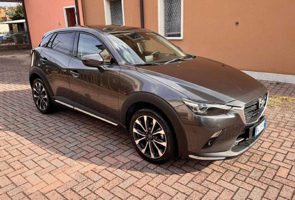 Pelēks Mazda CX-3 2019 Kauņa, ar dzinēja tilpumu 1.80 L un nobraukumu 210 tūkst. km par 10950 €, foto 1 vietnē AUTOMOTO.COM.LV