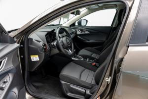 Pelēks Mazda CX-3 2018 Jehvi, ar dzinēja tilpumu 2.00 L un nobraukumu 115 tūkst. km par 14000 €, foto 12 vietnē AUTOMOTO.COM.LV
