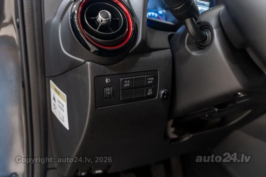 Pelēks Mazda CX-3 2017 Tallina, ar dzinēja tilpumu 2.00 L un nobraukumu 193 tūkst. km par 10900 €, foto 11 vietnē AUTOMOTO.COM.LV