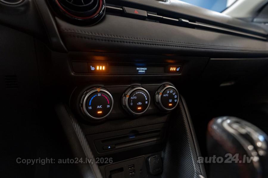 Pelēks Mazda CX-3 2017 Tallina, ar dzinēja tilpumu 2.00 L un nobraukumu 193 tūkst. km par 10900 €, foto 13 vietnē AUTOMOTO.COM.LV