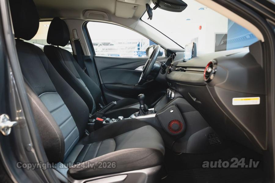 Pelēks Mazda CX-3 2017 Tallina, ar dzinēja tilpumu 2.00 L un nobraukumu 125 tūkst. km par 10990 €, foto 16 vietnē AUTOMOTO.COM.LV