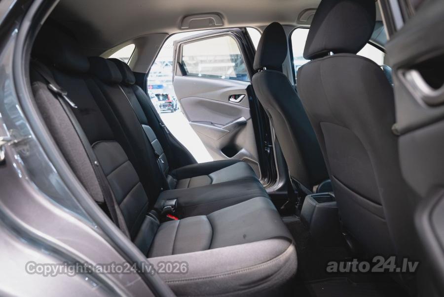 Pelēks Mazda CX-3 2017 Tallina, ar dzinēja tilpumu 2.00 L un nobraukumu 125 tūkst. km par 10990 €, foto 17 vietnē AUTOMOTO.COM.LV