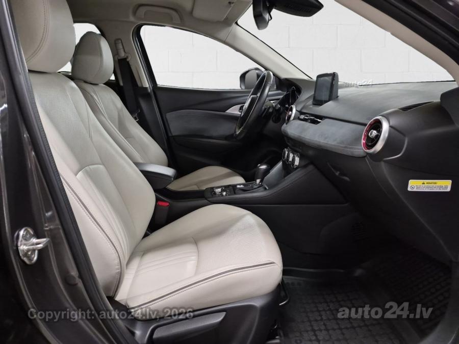 Grey Mazda CX-3 2021 in Tallinn, with an engine capacity of 2.00 L and mileage of 44 thousand km for 17490 €, photo 7 on AUTOMOTO.COM.LV