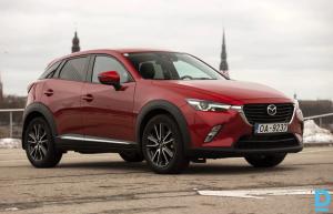 Red Mazda CX-3 2016 in Riga, with an engine capacity of 1.50 L and mileage of 175 thousand km for 11550 €, photo 4 on AUTOMOTO.COM.LV
