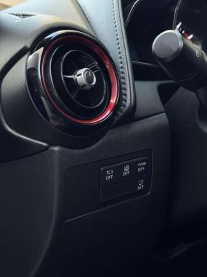 Sarkans Mazda CX-3 2017 Viļņa, ar dzinēja tilpumu 2.00 L un nobraukumu 67 tūkst. km par 15500 €, foto 28 vietnē AUTOMOTO.COM.LV