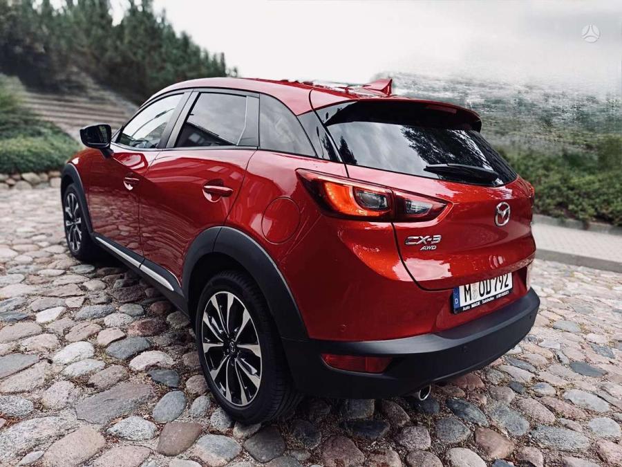 Red Mazda CX-3 2017 in Utena, with an engine capacity of 1.50 L and mileage of 126 thousand km for 13650 €, photo 6 on AUTOMOTO.COM.LV