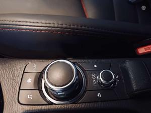 Red Mazda CX-3 2017 in Utena, with an engine capacity of 1.50 L and mileage of 126 thousand km for 13650 €, photo 34 on AUTOMOTO.COM.LV